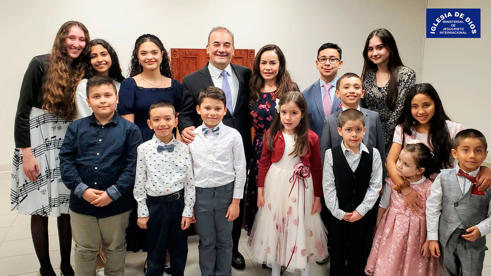 Fotografías de la visita del Hermano Carlos Alberto Baena y la Hermana ...